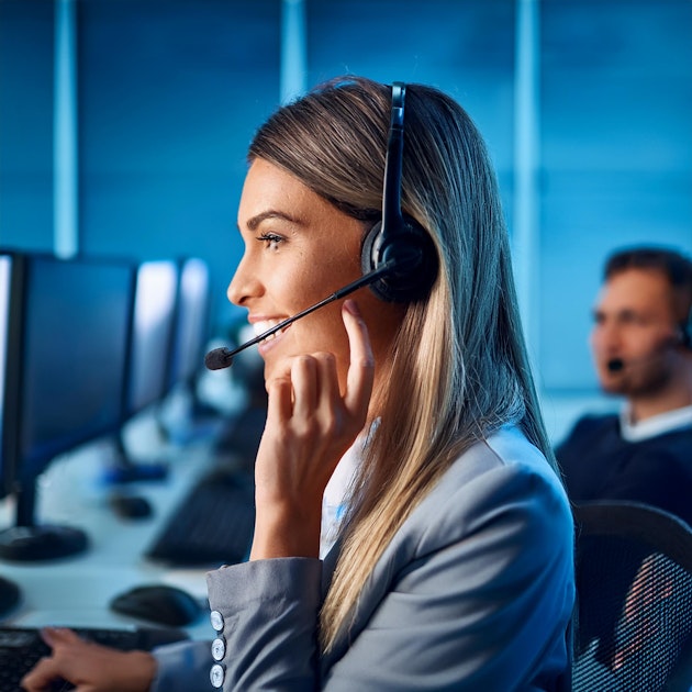 Voice vs. Chat Automation: Choosing the Right Tools for Your Contact Center